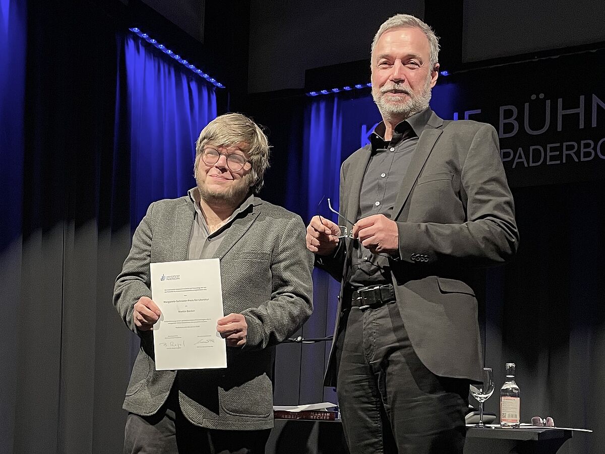 Award ceremony: Writer Martin Becker receives "Margarete Schrader Prize ...