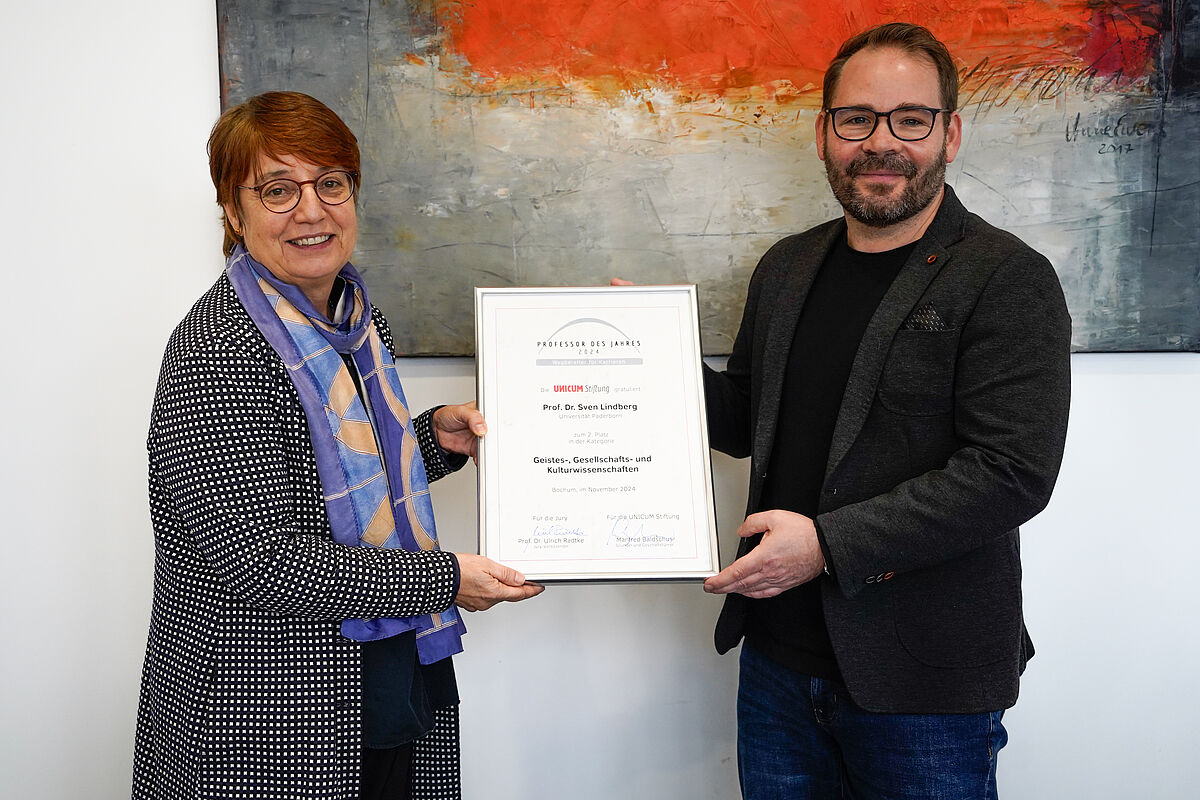 Paderborn University scientist voted one of the most popular professors ...