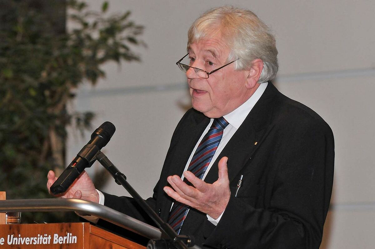 Vortrag des Historikers Prof. em. Dr. Wolfgang Benz am 1. Juni über die ...