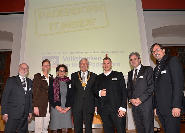 Universität Paderborn - Nachricht - Gastredner Sascha Lobo begeistert ...