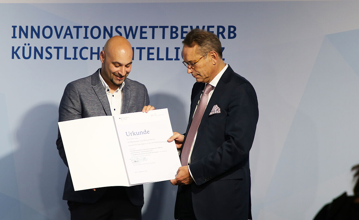 Marktplatz für Künstliche Intelligenz | Press, Communications and ...