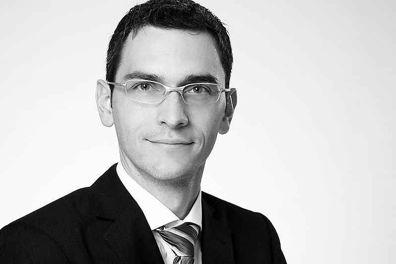 Universität Paderborn - News item - Prof. Dr. Michael Ebert ist ...