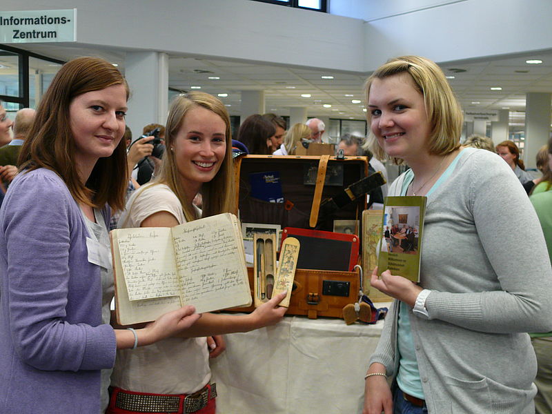 Universität Paderborn - Nachricht - „Ab ins Schulmuseum! Pädagogik ...