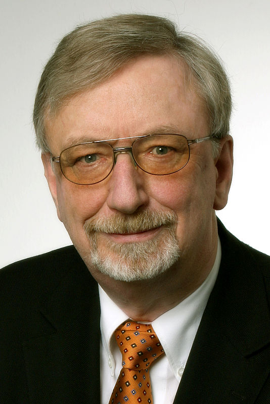 Universität Paderborn - Nachricht - Prof. em. Dr. Dr. Peter Freese ...