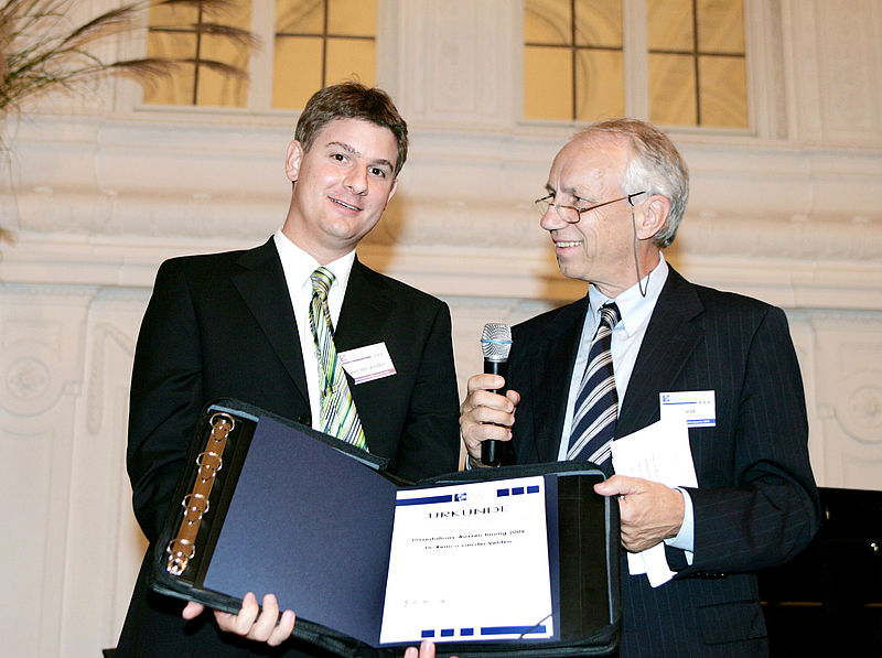 Universität Paderborn - Nachricht - Dr. Remco van der Velden von der Universität Paderborn ...