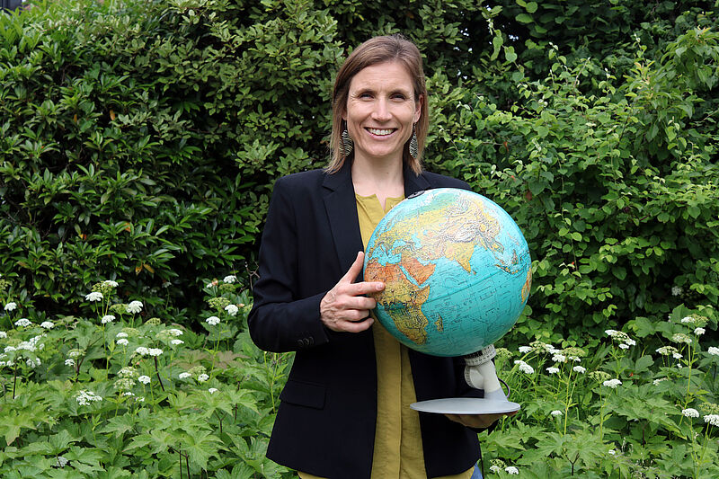 Universität Paderborn - News item - „Sport für Entwicklung und Frieden ...